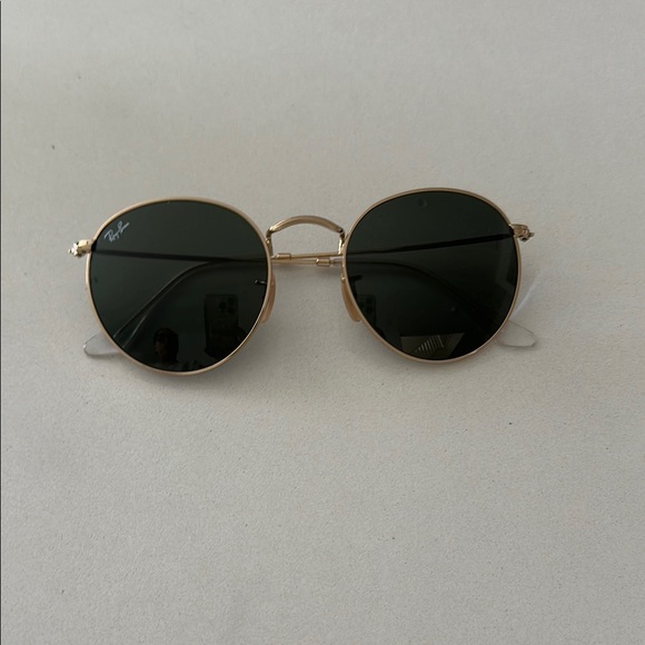 Ray-Ban | Accessories | Rayban Classic Round Gold Frame Sunglasses ...